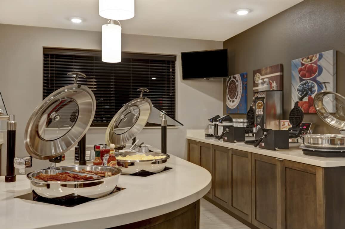 Staybridge Suites - BRR Architecture