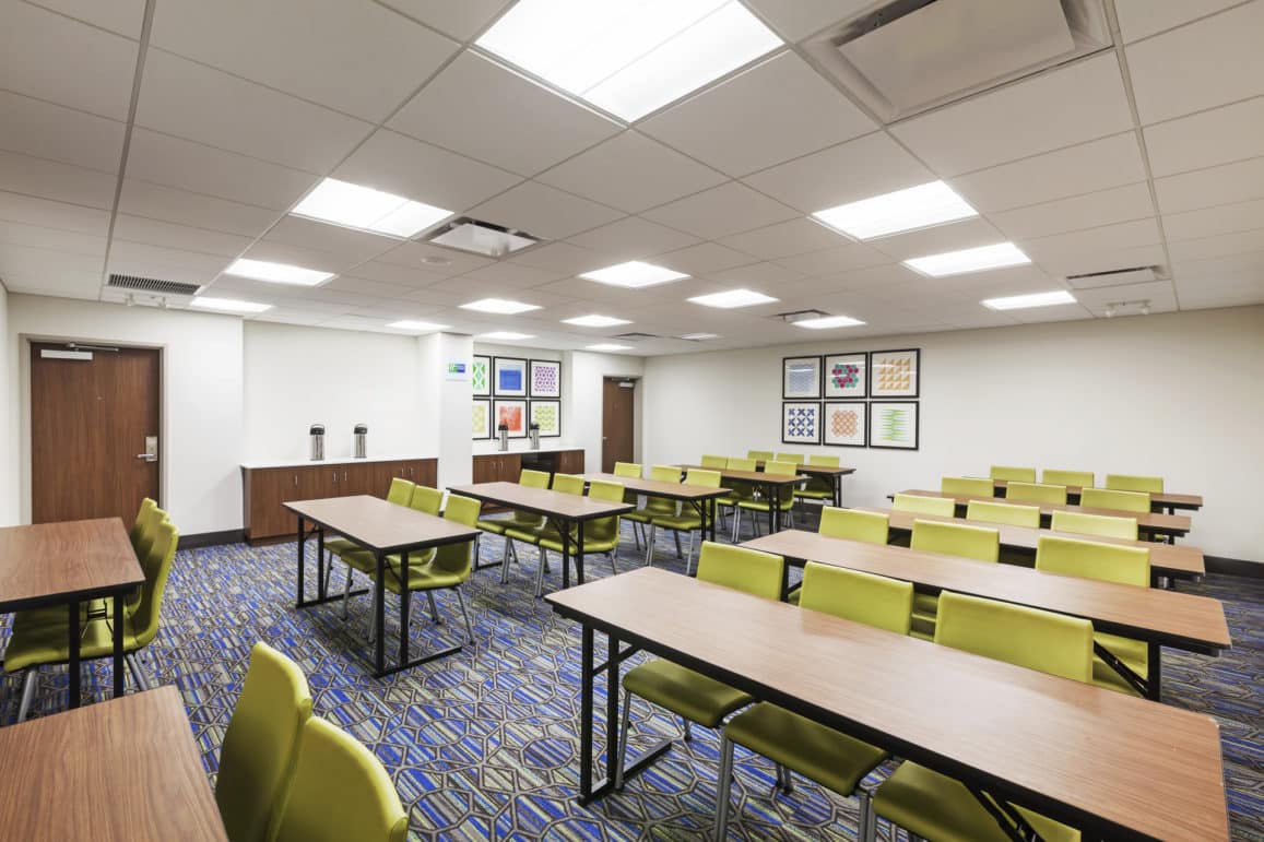 Holiday Inn Express - BRR Architecture