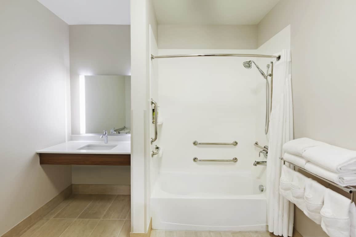 Holiday Inn Express - BRR Architecture