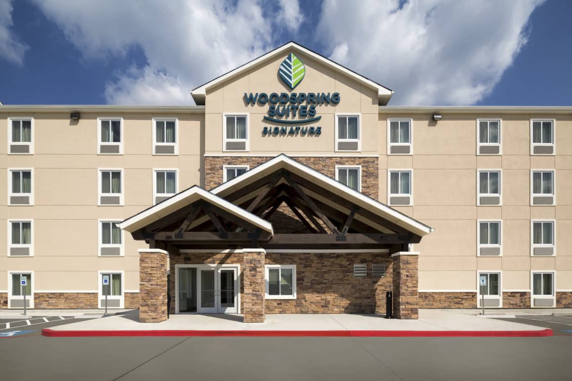 WoodSpring Suites - BRR Architecture
