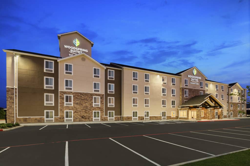 WoodSpring Suites - BRR Architecture